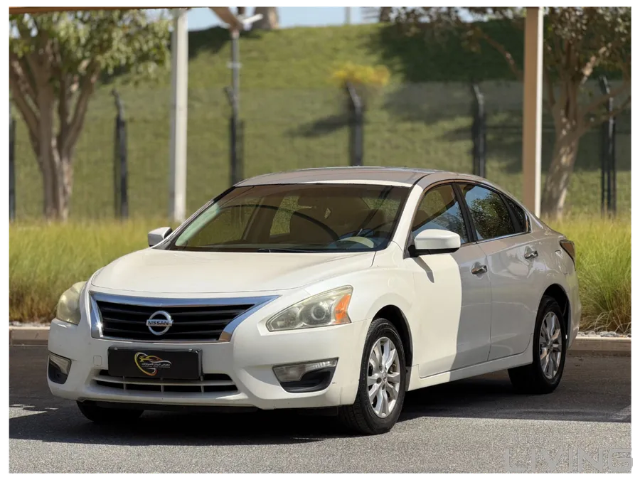 Nissan Altima 2015 V4