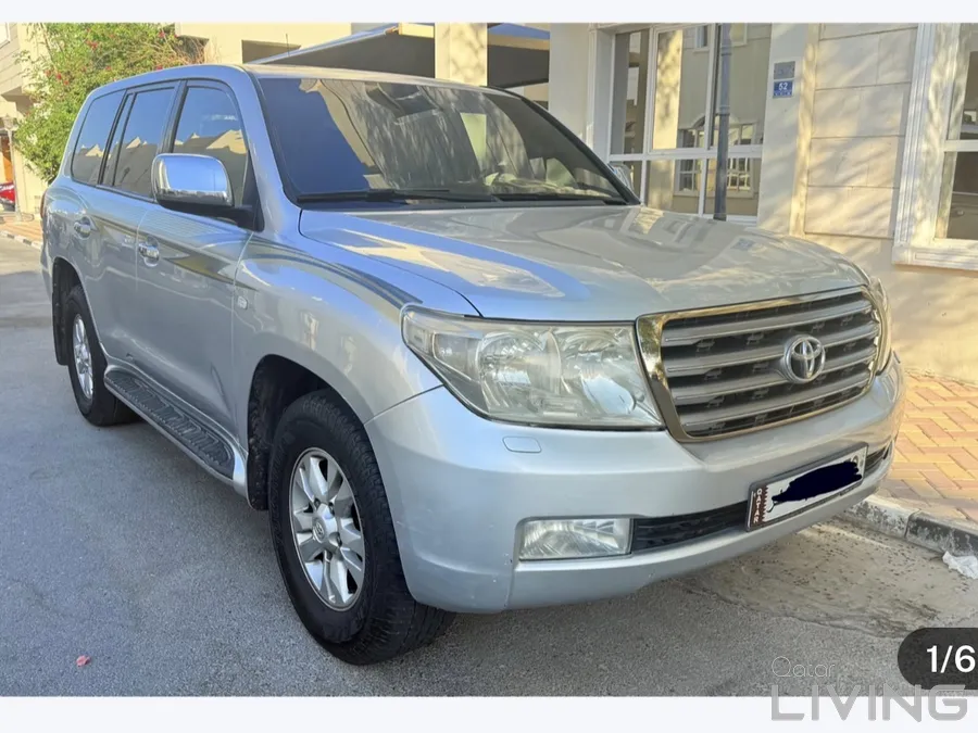 Toyota Land Cruiser VXR V8